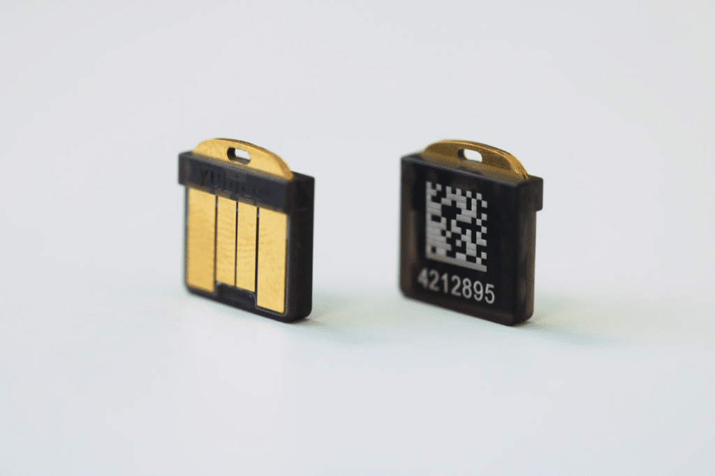 YUBIKEY 5 NANO - Yubico-Shop-EISN